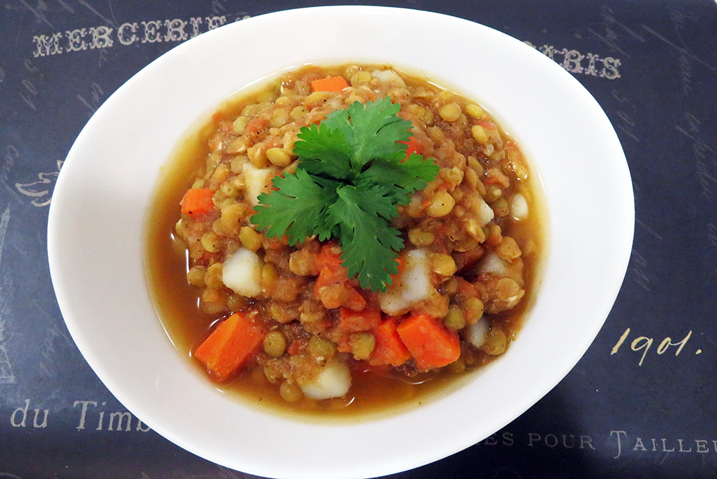 Lentil soup in tomato sauce with carrots and potato – A World of ...